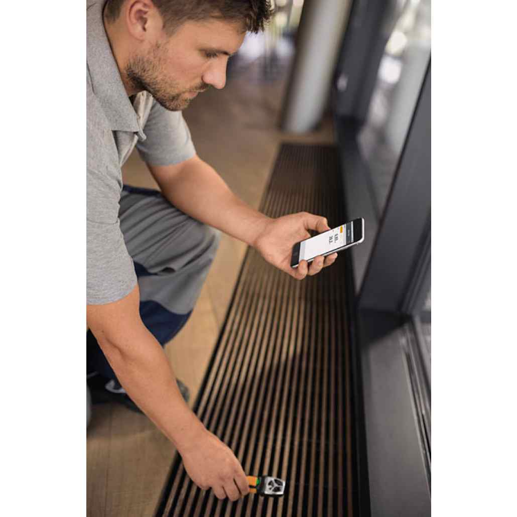 Testo 410i - Wind vane anemometer operated by smartphone - Sensors.nl